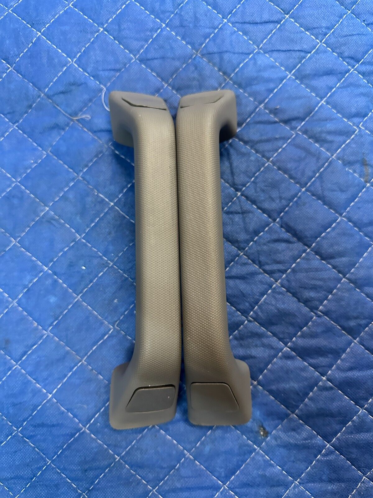 2017-2019 FORD F250 F350 F450 LARIAT GREY LEFT & RIGHT GRAB HANDLES OE ...