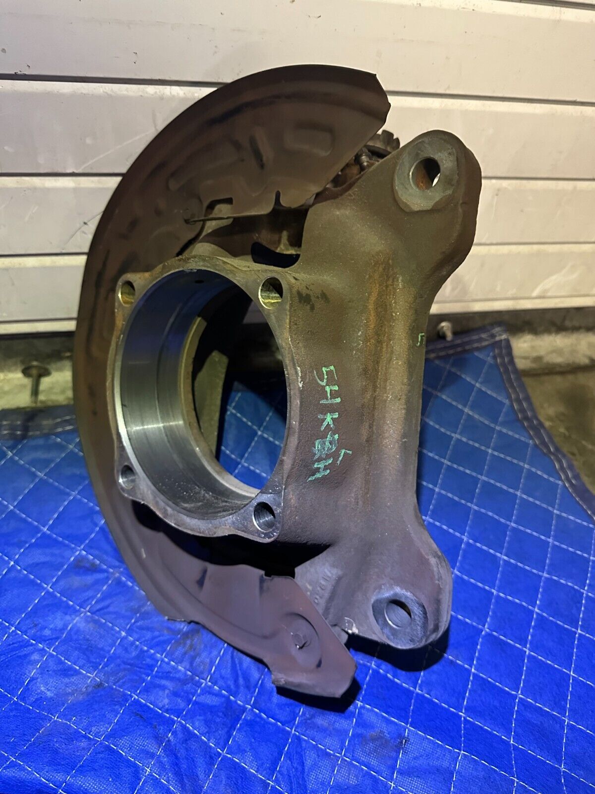2017-2022 FORD F250 F350 DIESEL FRONT AXLE DRIVER LH KNUCKLE SPINDLE 4 ...