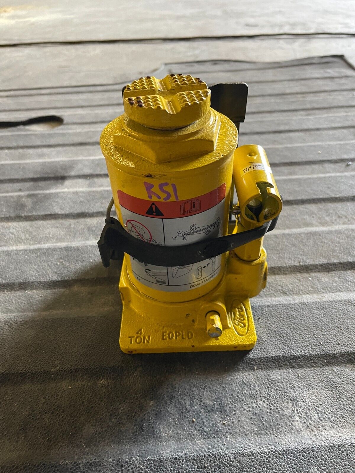 2018 F250 Tire Jack Max Height